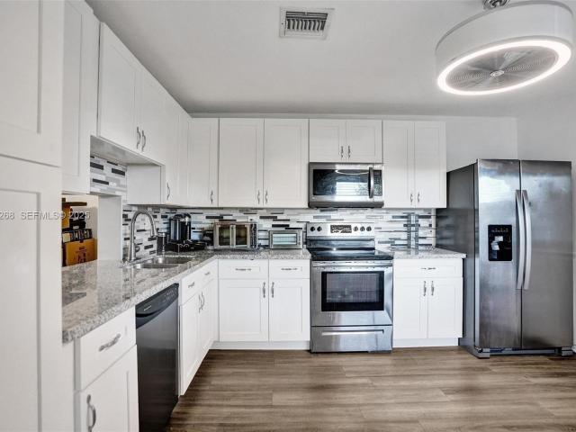 1233 Hampton Blvd, Pompano Beach, FL 33068 | MLS #A11798