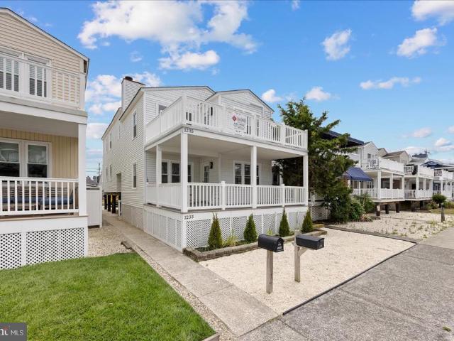 1233 Haven Avenue # 1