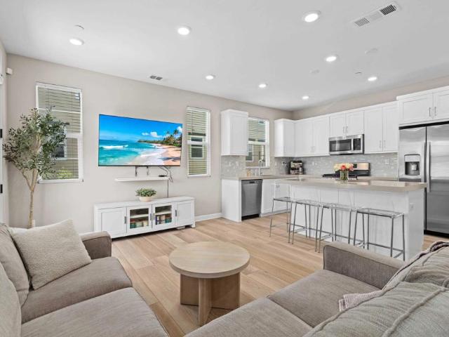 1233 Sunrise View 105