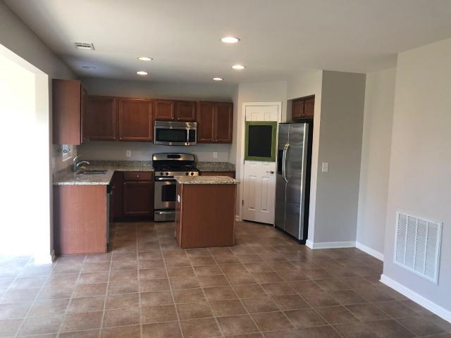 1233 Scarcroft