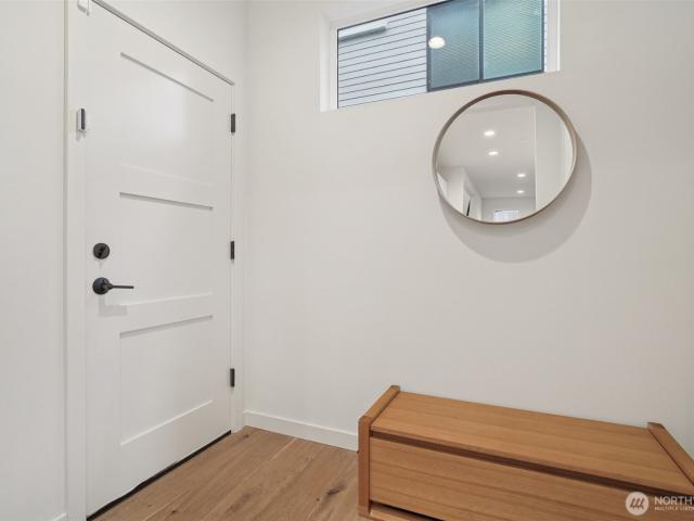 1233 th Ave NE, Seattle, WA 98125 | MLS #2552