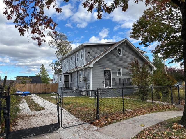 123 15 Sutphin Boulevard | Compass