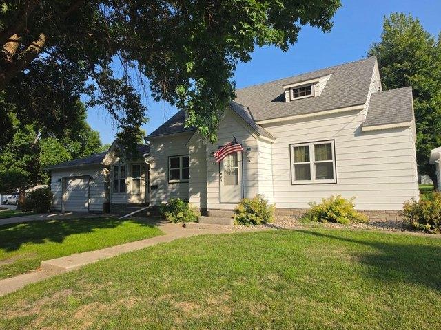 123 5th Ave NE, Clara City, MN 56222