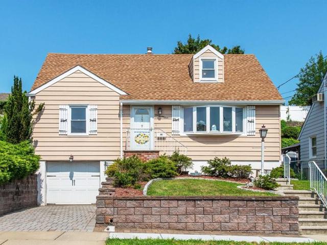 123 6th St, Wood Ridge, NJ 07075
