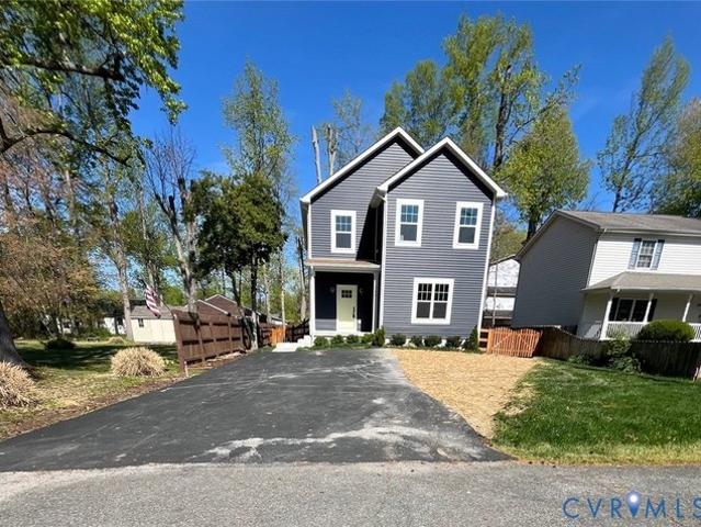 123 8th St, Colonial Beach, VA 22443