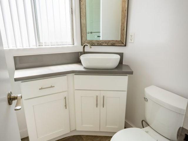 123 California Ave Studio Apartment for Rent at 123 California Ave, Santa Monica, CA 90403 Wilshire Montana