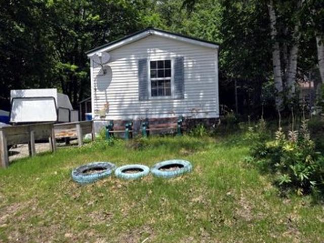 123 Cedar St, Millinocket, ME 04462
