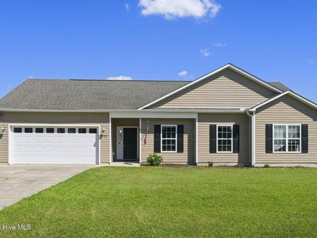 123 Cherry Grove Dr, Richlands, NC 28574