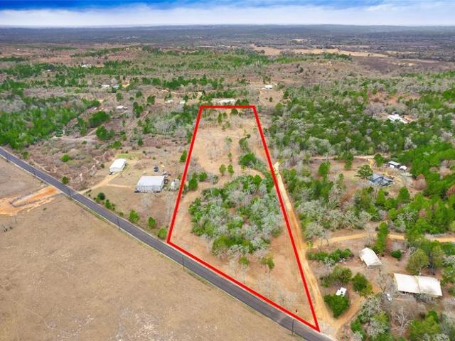123 Abbey Ln, Smithville, TX 78957