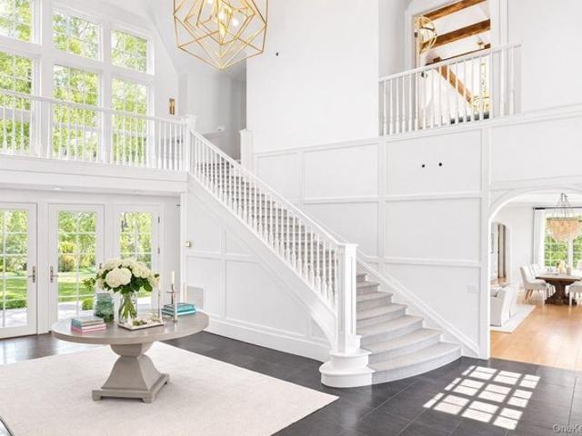 123 Abrahams Path, East Hampton, NY 11937