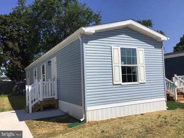 123 Adams Dr, Fairless Hills, PA 19030