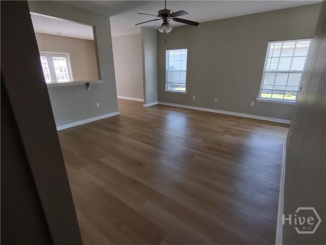 123 Alexander Way