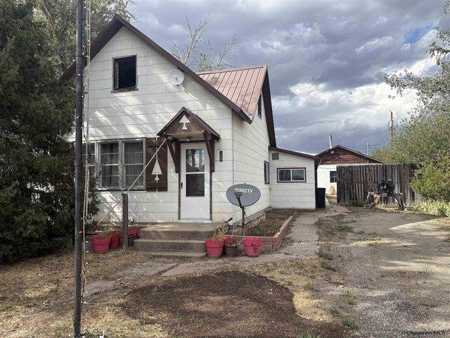 123 Avenue B, Rock River, WY 82083