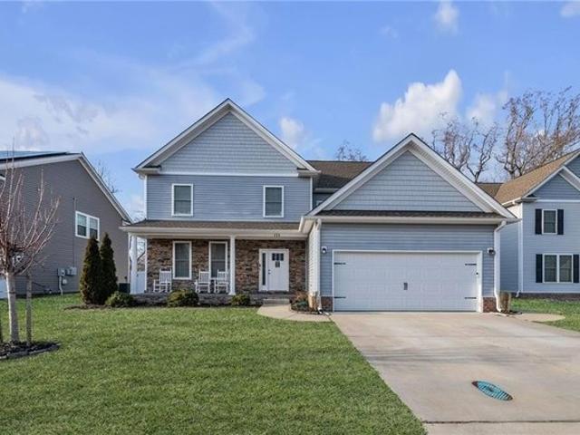 123 Bowman Dr, Suffolk, VA 23434