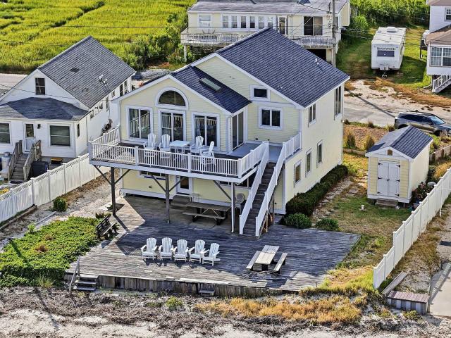 123 Beach Avenue