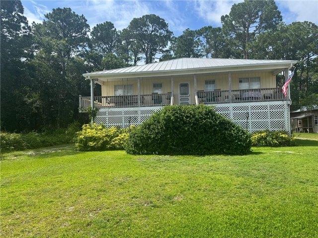 123 Bienville Blvd, Dauphin Island, AL 36528