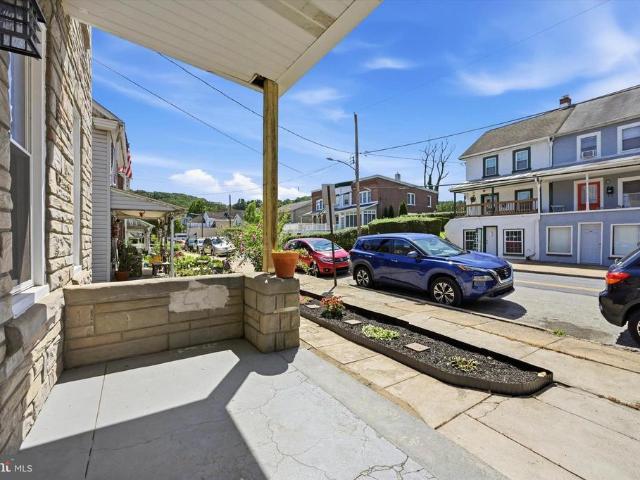 123 Bradford Avenue