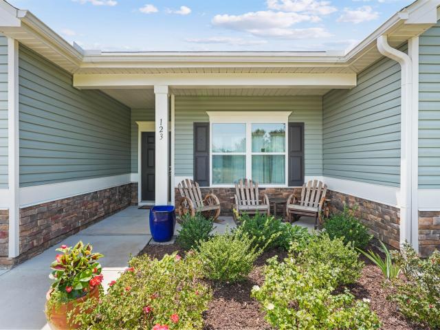 123 Bristow Court