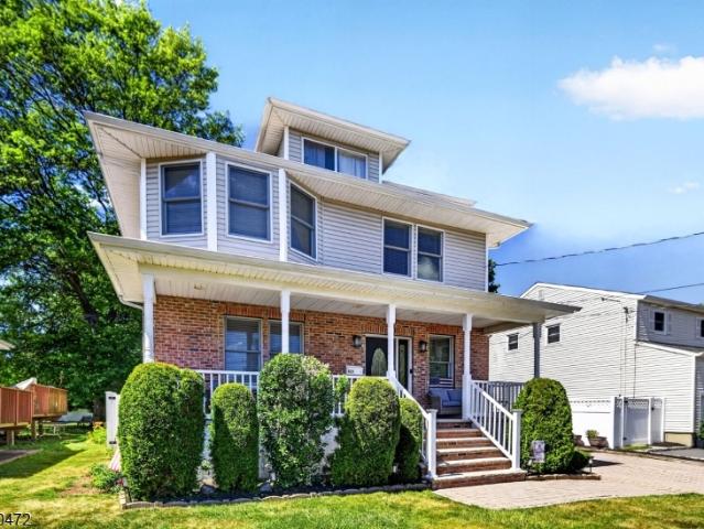 123 Gibson Blvd