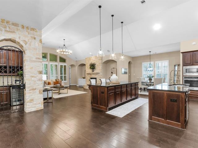 123 Del Monte Pines Dr, Montgomery, TX 77316 | MLS #60690