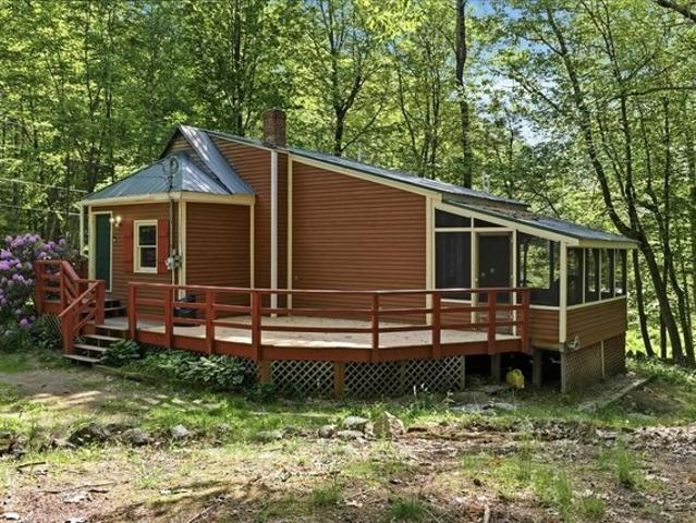 123 Dutton Hl, Gray, ME 04039