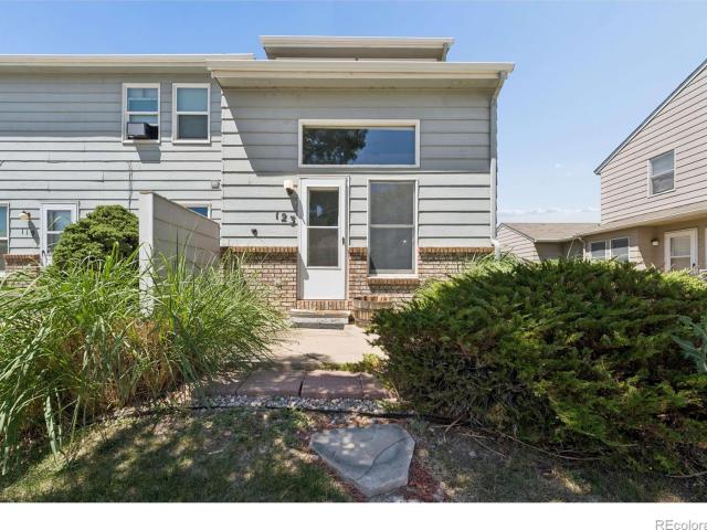 123 E 42nd Street