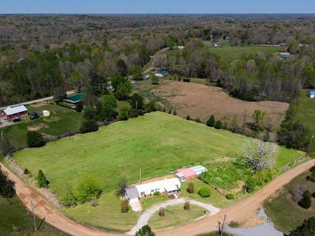 123 E Richview Rd, Cumberland City, TN 37050