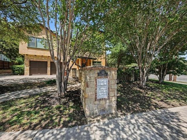 123 Eaton St Apt 102, Alamo Heights, TX 78209