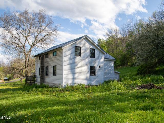 123 Ecker Hollow Road