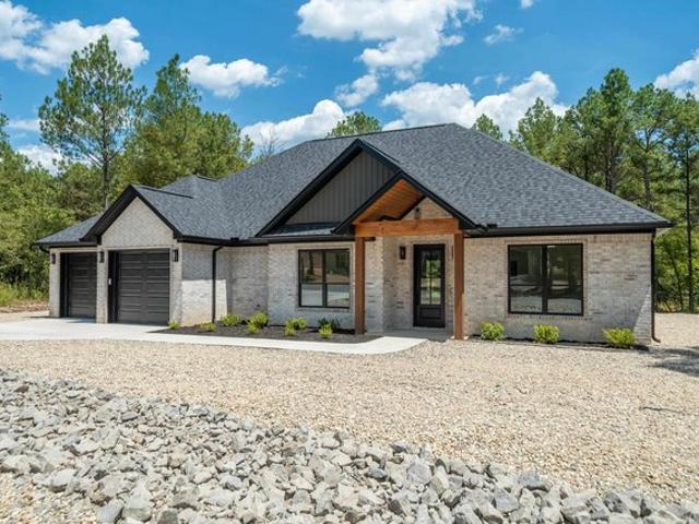 123 Elcano Dr, Hot Springs Village, AR 71909