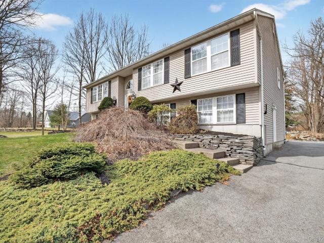 123 Foxwood Drive S