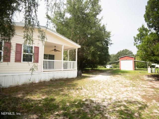 123 Folklore Dr, Satsuma, FL 32189