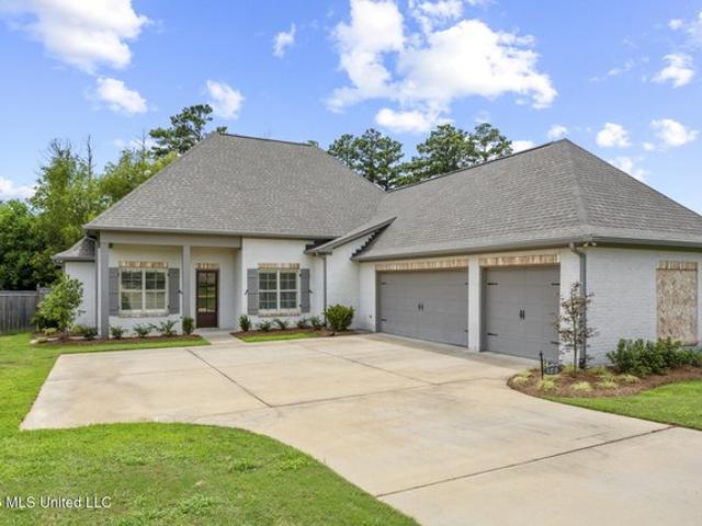 123 Freeland Ln, Clinton, MS 39056
