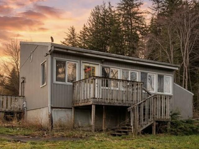 123 Fullerton Ave, Cambridge Springs, PA 16403