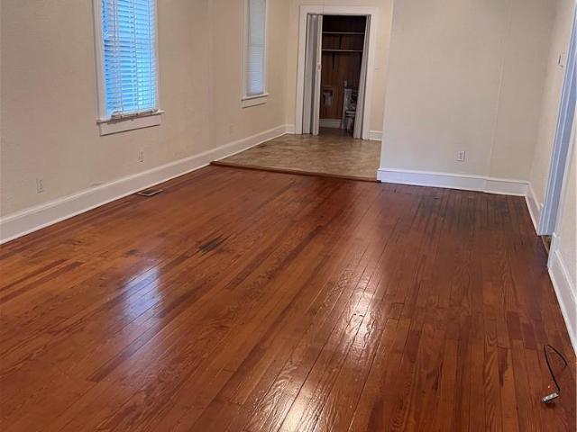 123 Kirby ST