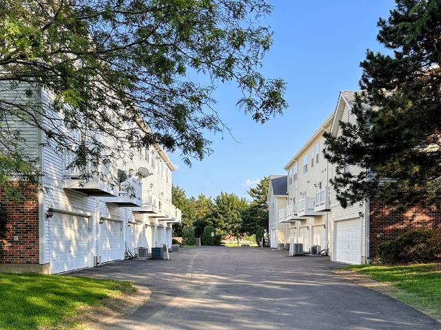 123 Holiday Lane