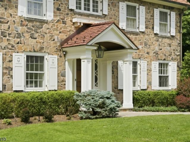 123 Highland Avenue