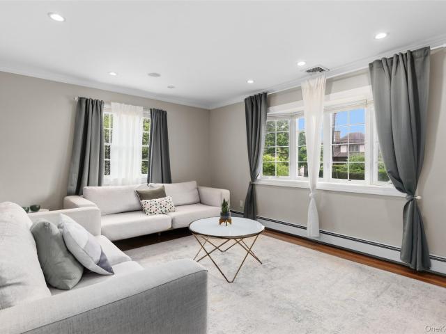 123 Hilburn Road