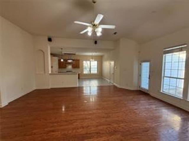 123 Hillcrest Drive