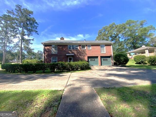 123 Hillcrest Road