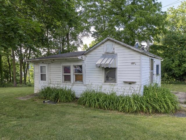 123 Hilltop Lane