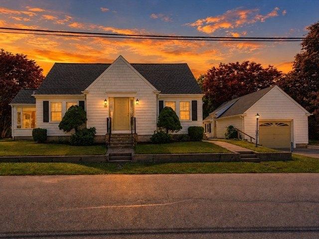 123 James St, Acushnet, MA 02743