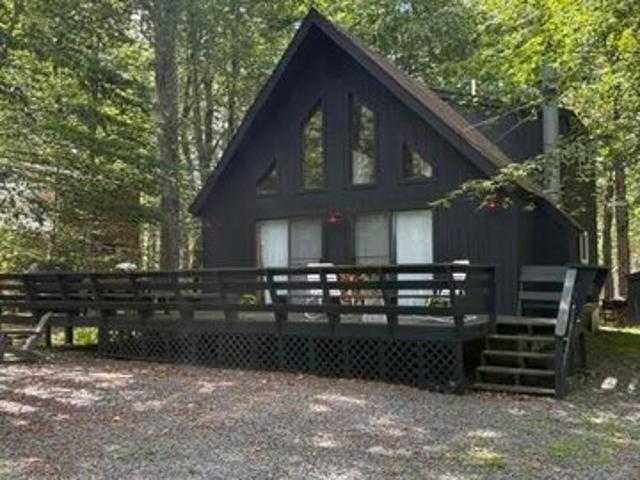 123 Oneida Dr, Coolbaugh Township, PA 18347