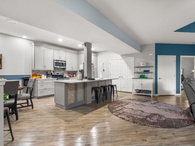 123 Oak Drive # 6