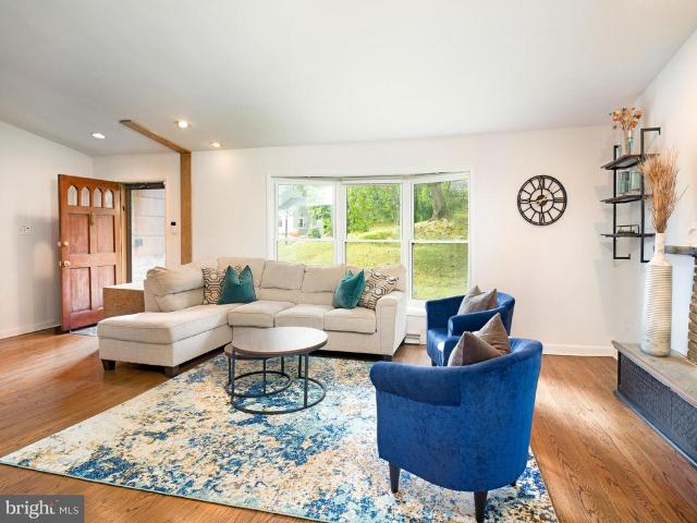 123 Old Forest Road