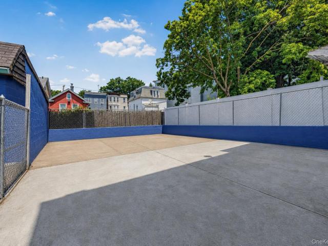 123 Oliver Avenue