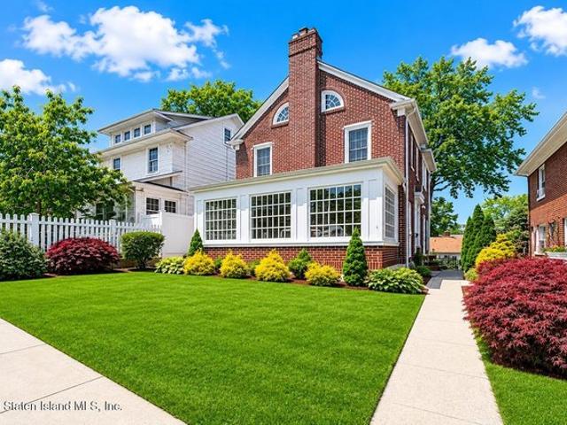 123 Oxford Pl, Staten Island, NY 10301