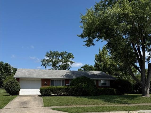 123 Lodestone Dr, Englewood, OH 45322