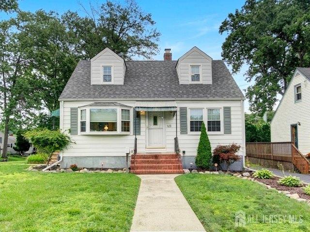 123 Lake View Blvd, Edison, NJ 08817