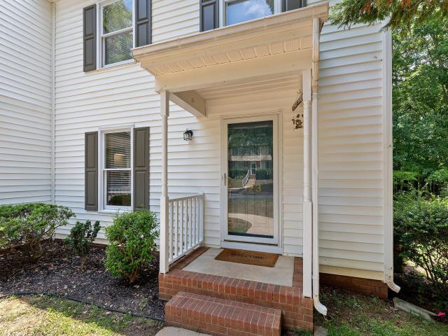 123 Luxon Place